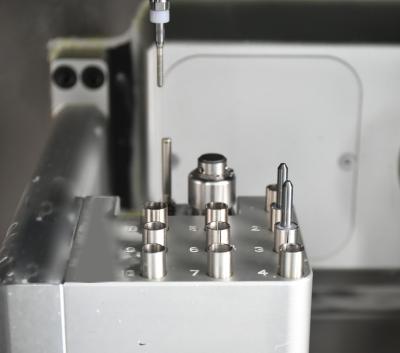 Cina Fresatrice CAD CAM dentale a 5 assi a umido Yucera YRC-6X per disilicato di litio per laboratori e cliniche dentali in vendita