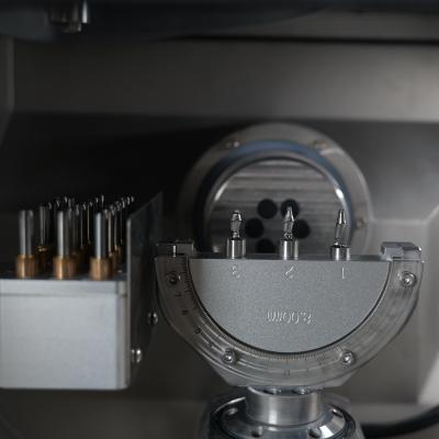 Китай Медицинский 5-осевой CAD/CAM фрезерный станок Yucera для точной резки и обработки стоматологических материалов продается