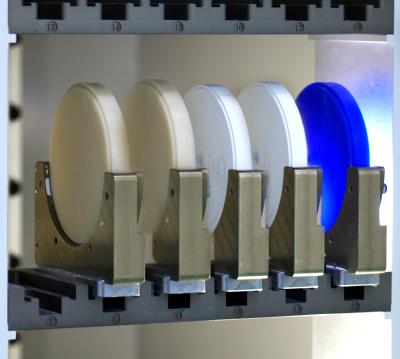 Cina YUCERA Dental CAD/CAM Macchina di Fresatura e Intaglio Automatica con Cambio Automatico 18 Cassetti per Laboratorio Odontotecnico YRC-9 Pro, Fresatrice a 5+4 Assi in vendita