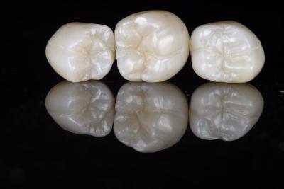 Cina fresatura materiale del blocchetto di biossido di zirconio di biossido di zirconio 1200Mpa dell'impressione dentaria dello spazio in bianco in vendita