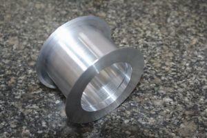 中国 磨く刻み目を取り除く精密CNCの回転部品、機械類のための金属製造の部品 販売のため