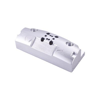 Cina 6061 7075 che la precisione di alluminio di CNC si separa anodizza il trattamento di superficie in vendita