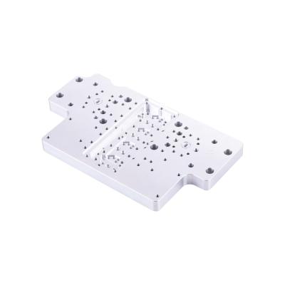 China Abbau-Klammer-Präzision CNC CLK PCBA bearbeitete Teile mahlen Verbund-SUS 304/316 maschinell zu verkaufen