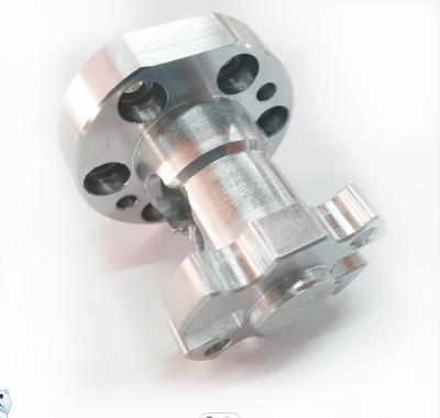 Cina 6061 T6 Aluminum / Carbon Steel Hub CNC Machining Parts Hard Anodizing in vendita