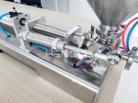 China Semi-Automatic Liquid Bottle Filling Machine 10-5000ml Capacity with 0.4-0.6Mpa Air Pressure for Industrial Use for sale
