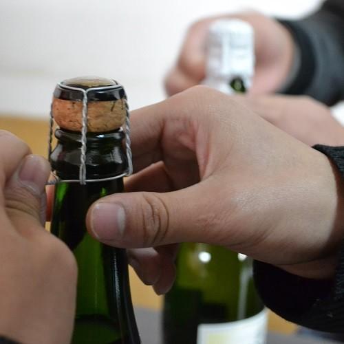 Quality Automatic Sparkling Wine Corks Capping Machine for sale