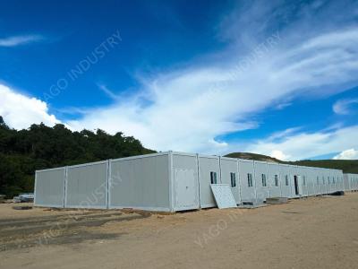 China Pre Manufactured Mining Camp Accommodation Foldable 20ft Container Workforce Housing for sale