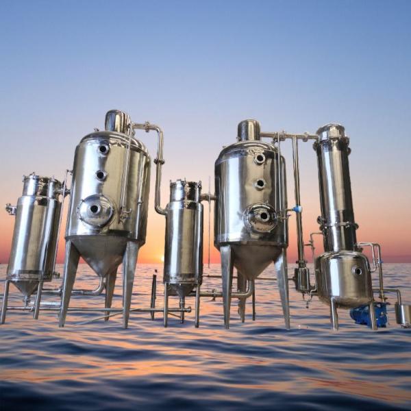 Quality Vacuum Evaporator Unit Vacuum Degree 0.08 Large Rotary Evaporator 350kg Per Hour for sale