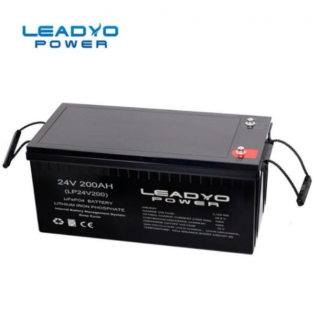 IP66 ABSは深い周期のリチウム電池のリチウム鉄の隣酸塩電池24V 200Ah 0を包装する