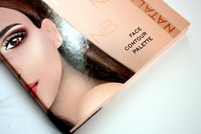 Cina Tavolozza UV brillante di trucco del fronte di punto culminante della tavolozza di carta vuota di contorno in vendita