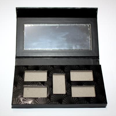 China CMYK Empty Eyeshadow Palette Case Embossed Logo Eco Friendly Makeup Palette for sale