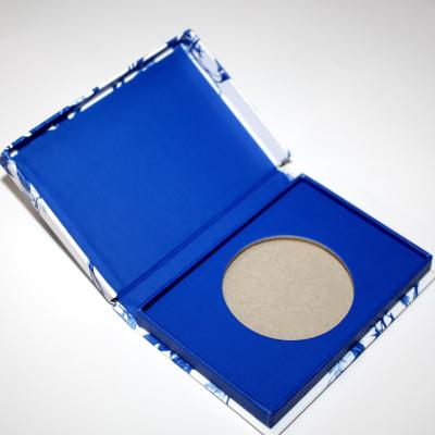 中国 空の焼かれたアイシャドウのパレットDIAM 59MM パントン CMYKのカラー パレット 販売のため