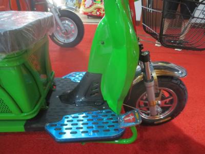 China Green Color Electric Powered Tricycle Battery Operated Rickshaw 1600*750*1010mm for sale