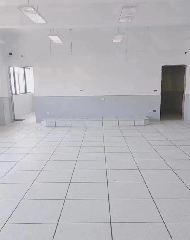 Computer Room Uses Ventilated Access Raised Floor From China