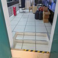 China Overhead Antistatic Access Data Center Perforated Tiles Floor for sale
