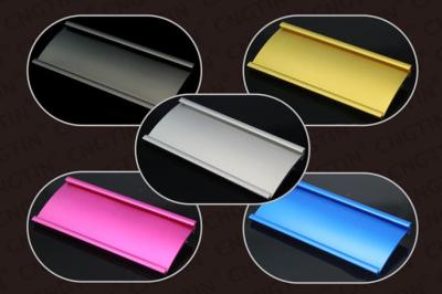 China El nombre magnético reutilizable de encargo marca la insignia de nombre con etiqueta con el proveedor del papel del nombre del parte movible en venta