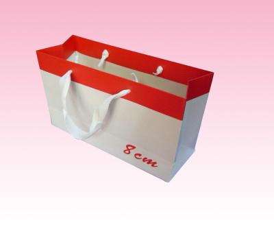 China custom promotional personalized paper bag for gift with white cotton handle for sale