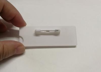 China El nombre de encargo del empleado del vodafone marca la impresión de la insignia con etiqueta de nombre con la fábrica del perno de seguridad en venta