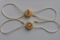 China custom suitcase plastic retail tags plastic swing tags plastic circle tag string for sale