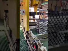 Linha de produção de galvanização controlada por PLC com modo intermitente e características de segurança