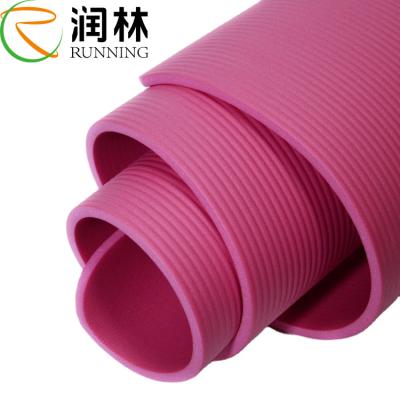 China Ioga Mat Light Weight do exercício NBR de Pilate do rasgo do alto densidade anti 1cm densamente à venda