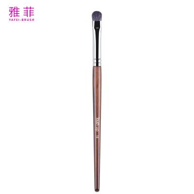China TOUCH UP 18 Custom LOGO Krimp Vlek Oogschaduw Oogwarm Brow Make-up Borstel Houten handvat Te koop