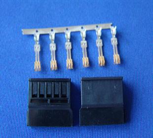 China China molex 67582-0000 1.27mm Pitch Crimp Housing for Serial ATA Power Cable Receptacle for sale