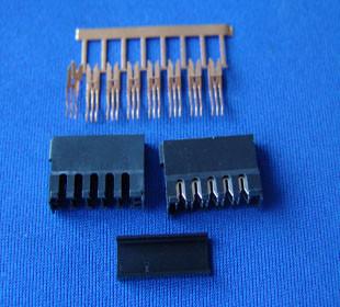 China equal molex 67582-0000 1.27mm Pitch Crimp Housing for Serial ATA Power Cable Receptacle for sale