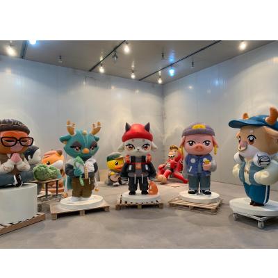 China Esculturas de desenhos animados de FRP: Figuras antropomórficas do zodíaco chinês para uso externo / interno à venda