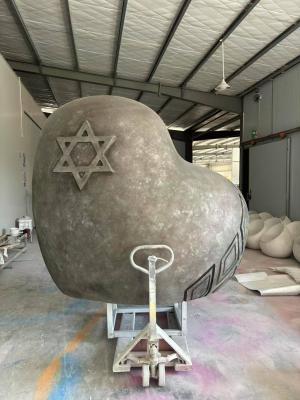 China FRP art sculpture "Heart to Heart" with modern art design style for placement in public space art. for sale