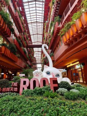 China Gradient Realistic Coating FRP Sculpture with Customized Size for Indoor & Outdoor Decoration for sale
