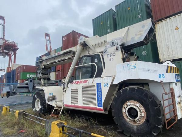 2001 Modello Second Hand Reach Stacker Container Handler Terex TFC 45 Personalizzazione