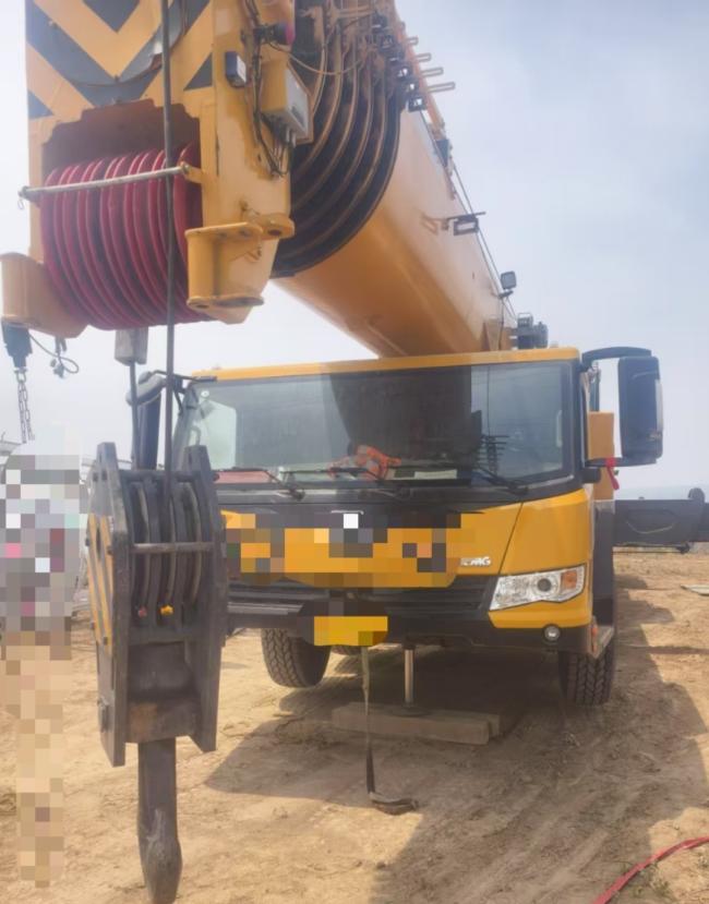 Sany STC100C5-8 Mobile Crane operational view