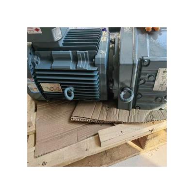 China R87 DRN132M4 Robust Gear Drive Motor 7.5kW Compact Conveyor Motor And Gearbox for sale