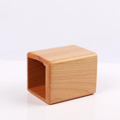 Cina Portapenne in legno di faggio a forma quadrata in vendita