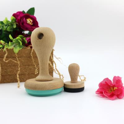 Cina Giocattoli per bambini Stampa di seta Cartoni animati Timbro per biscotti Regalo Timbro per giocattoli in legno personalizzato in vendita