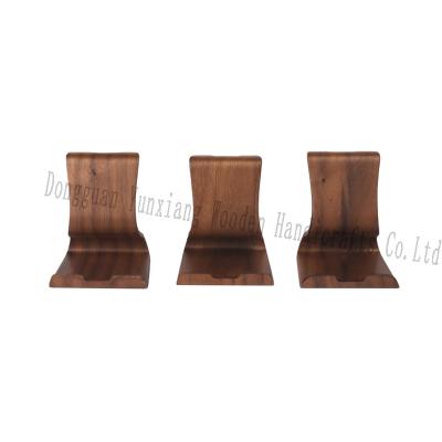 Cina Tenitore cellulare in legno, tenitore tablet in legno Culla di doccia per desktop in legno per tutti gli smartphone in vendita