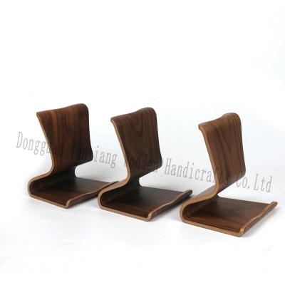 Cina Tenitore cellulare in legno, tenitore tablet in legno Culla di doccia per desktop in legno per tutti gli smartphone in vendita