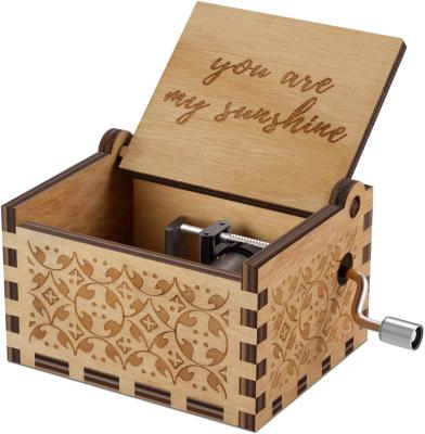 China Son mis cajas de música de madera de luz del sol, grabadas con láser Vintage cajas de música de madera de luz del sol regalos en venta