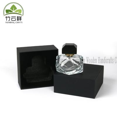 Cina Coperchio per flacone di profumo in legno di lusso, tappo in legno naturale per flaconi, elegante ed elegante in vendita