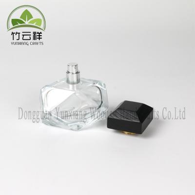 Cina Coperchio per flacone di profumo in legno di lusso, tappo in legno naturale per flaconi, elegante ed elegante in vendita
