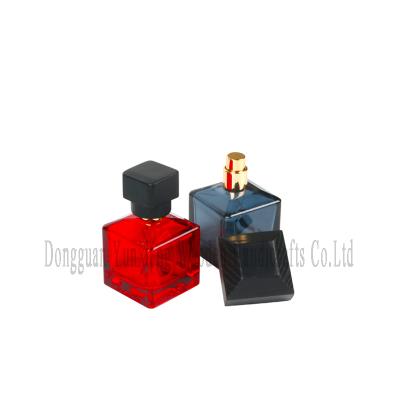 Cina Tappo per flacone di profumo in legno di lusso di dimensioni personalizzate con design elegante e materiale ecologico durevole in vendita