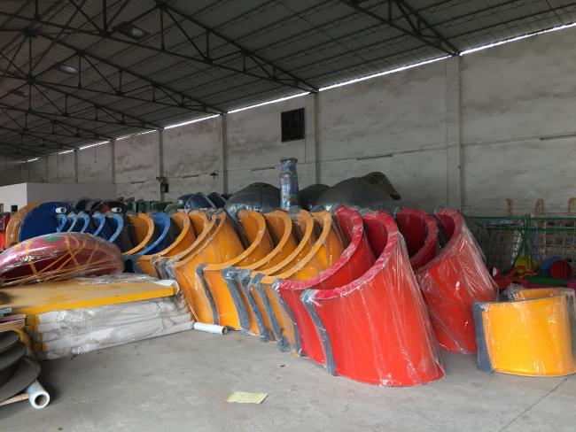 Fiberglass slide packaging example