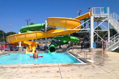 Cina OEM Commercial Swimming Pool Accessori Scivolo in fibra di vetro per bambini in vendita