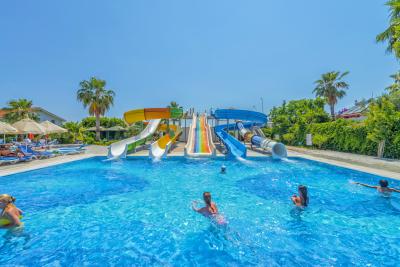 China OEM Aquapark Schwimmbadzubehör Glasfaser Wasserrutsche für Kinder zu verkaufen