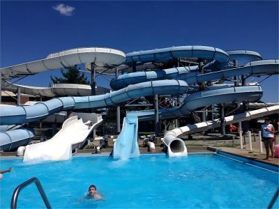China OEM Outdoor Commercial Water Park Playground Games Fiberglass Slide for Kids for sale