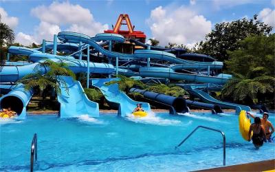 China Außenwasserpark Schwimmbad Glasfaser Rutsche 5m Höhe zu verkaufen