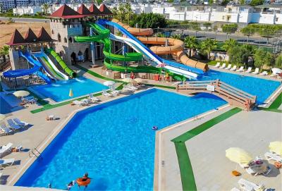 China Vergnügungsstätten Parkprodukte Glasfaser Wasserrutsche für Kinder zu verkaufen