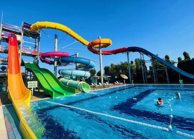 Chine Piscine de l'Aqua Park Glisse à eau en fibre de verre sur mesure à vendre