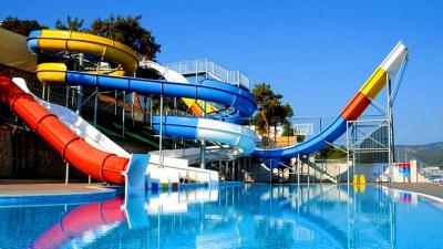 Chine Parc d'attractions commerciaux pour enfants avec toboggan en fibre de verre à vendre